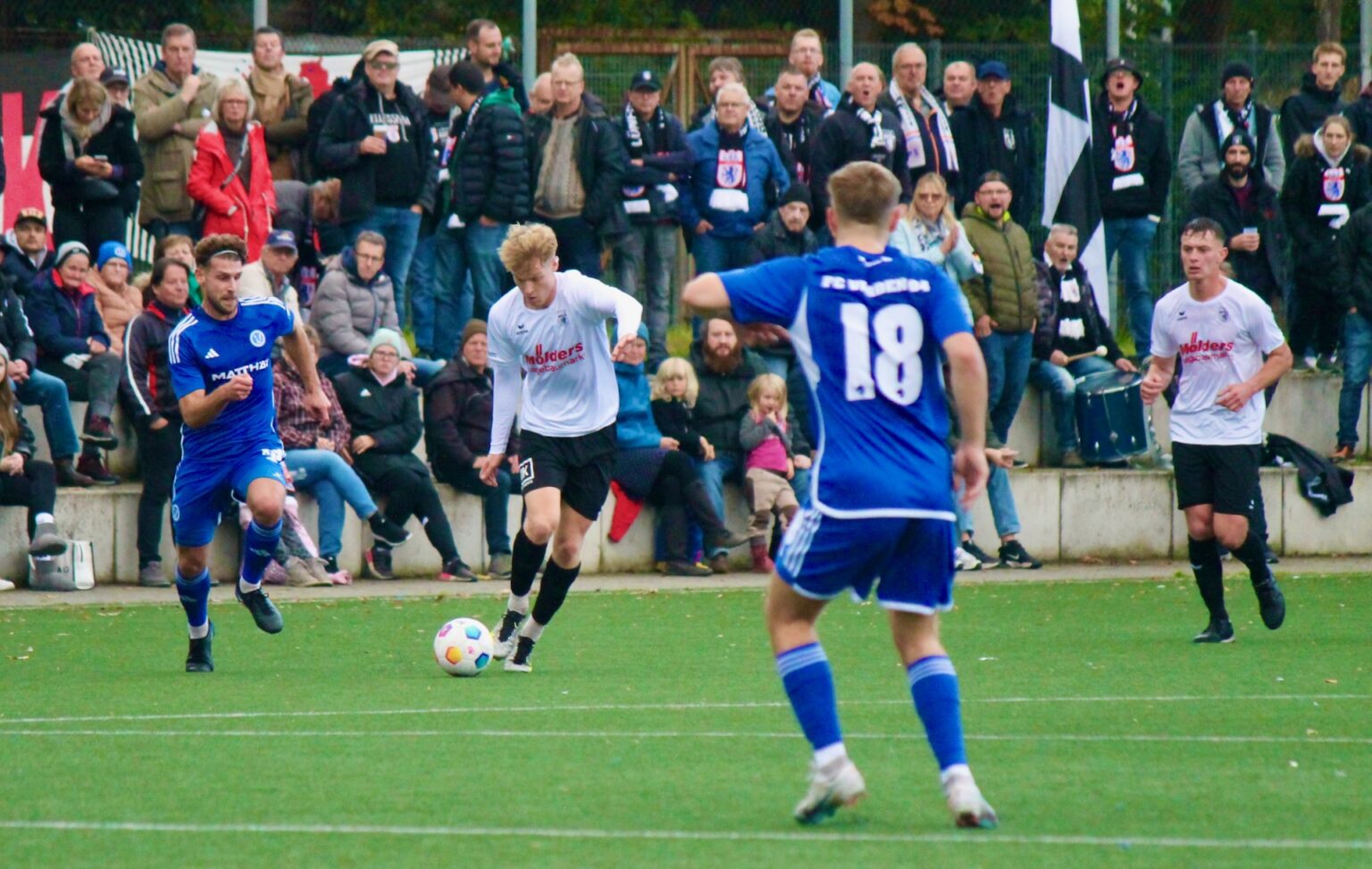 LSK happy: Dribbelkönig Paul Knacke bleibt! - Lüneburger SK Hansa